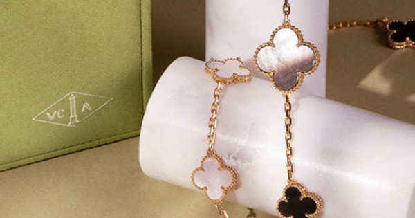 Van Cleef & Arpels Bracelets - Luxury Collection at ModernTimeWatch